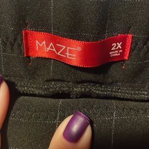 Maze Collection | Pants & Jumpsuits | Grid Pattern Leggings | Poshmark